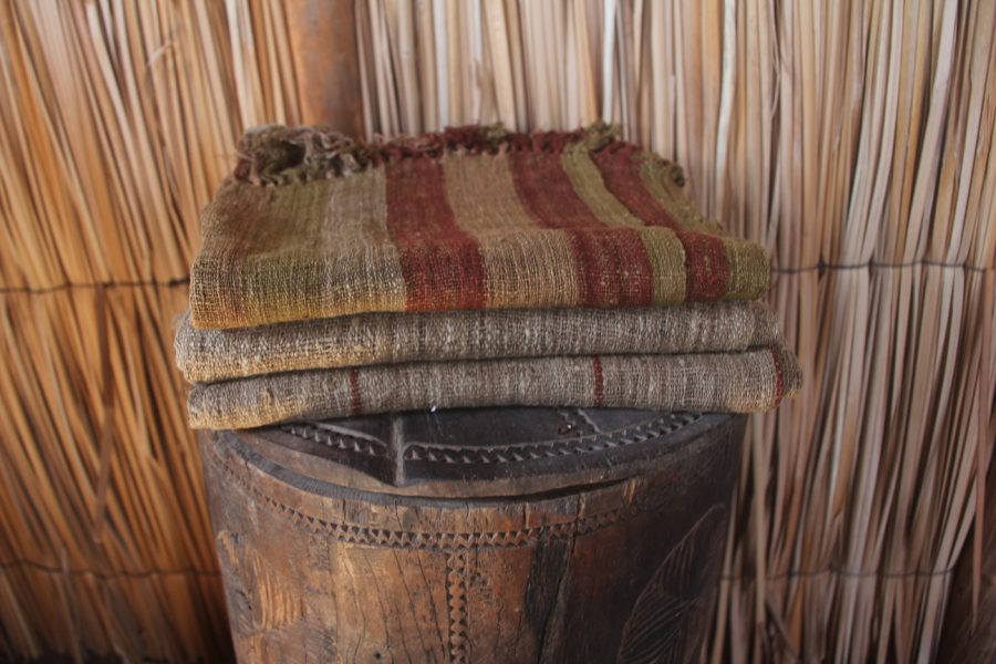 Raw silk throw - Mada Collective